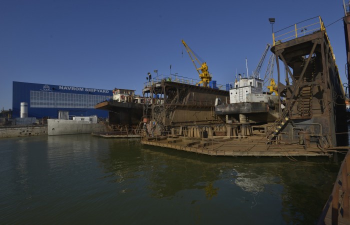 Navrom Shipyard || Constructii si reparatii navale Romania